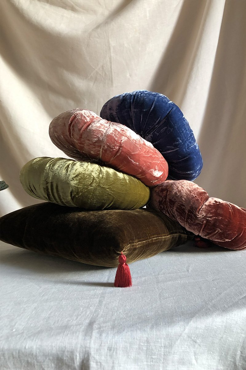 Velvet Sweet Cushion - Delft – Vicolo Via Mameli